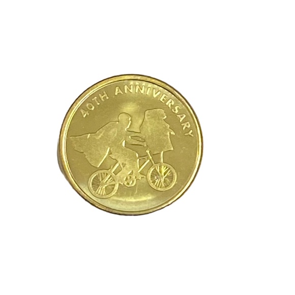 Universal | Other | Universal Studios Collectible Medallion Coin Et ...